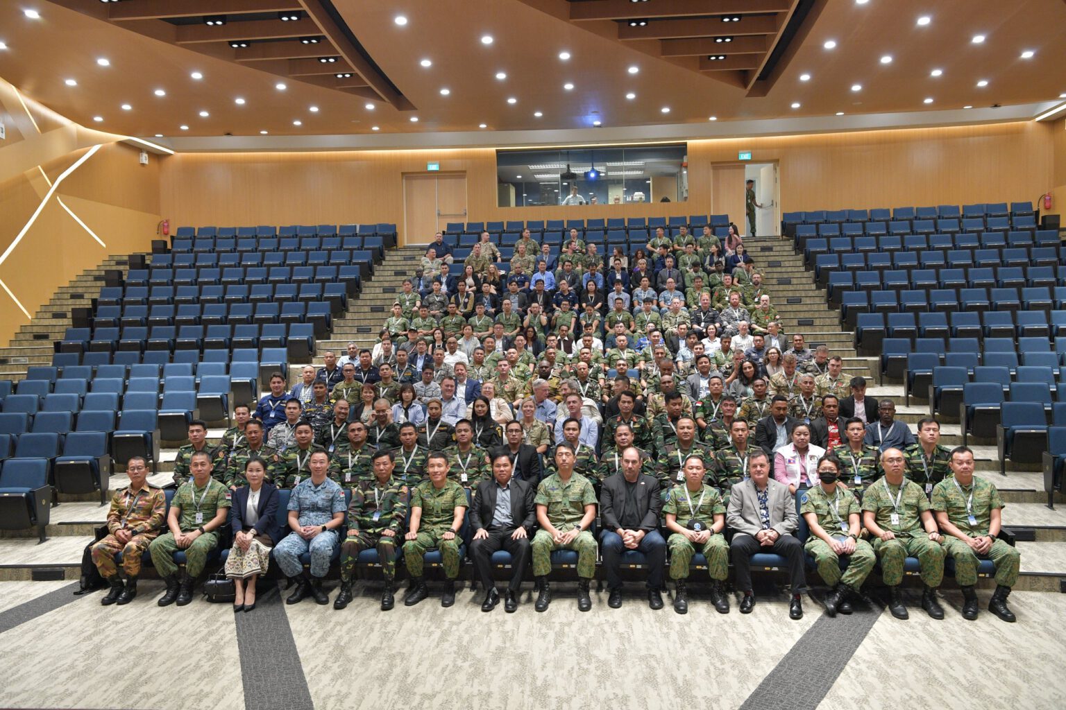 Viện An ninh phi truyền thống tham dự Diễn đàn quốc tế tại Singapore - Viện an ninh phi truyền thống